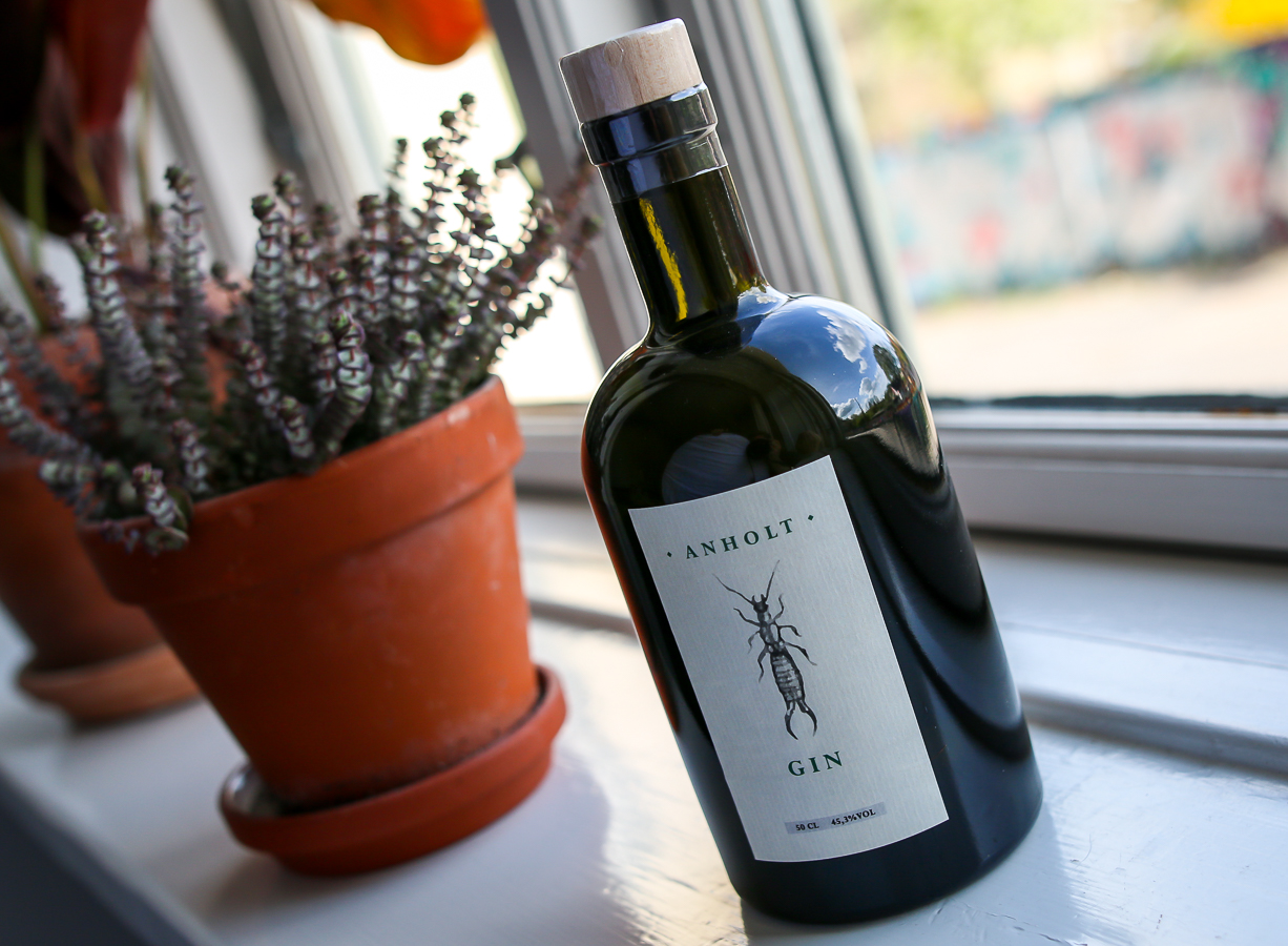 Anmeldelse: Anholt Gin – En Verden af Gin